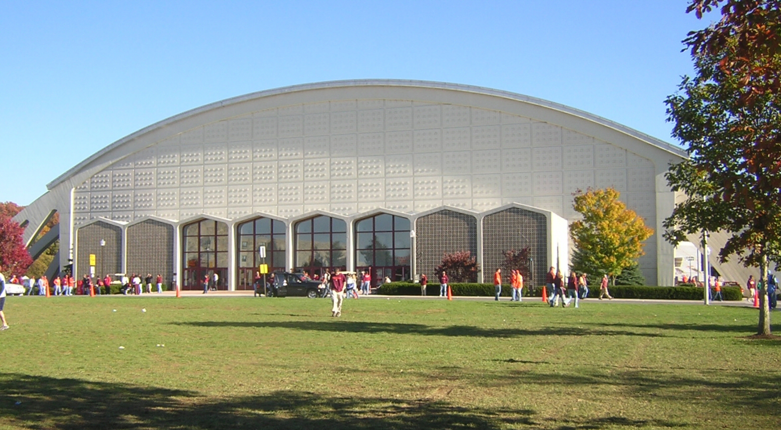 Cassell Coliseum | Basketball Tripper