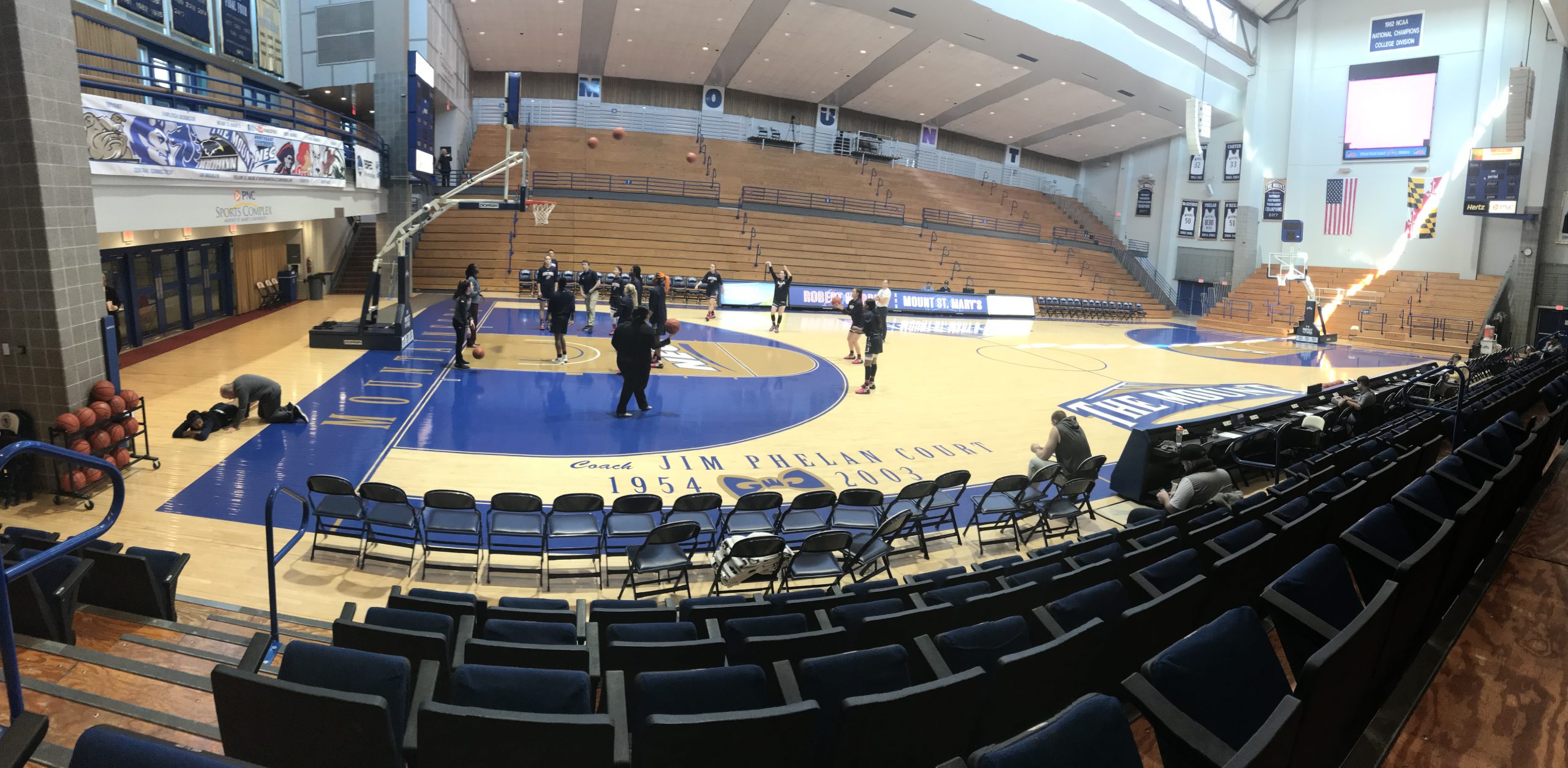 Knott Arena | Basketball Tripper